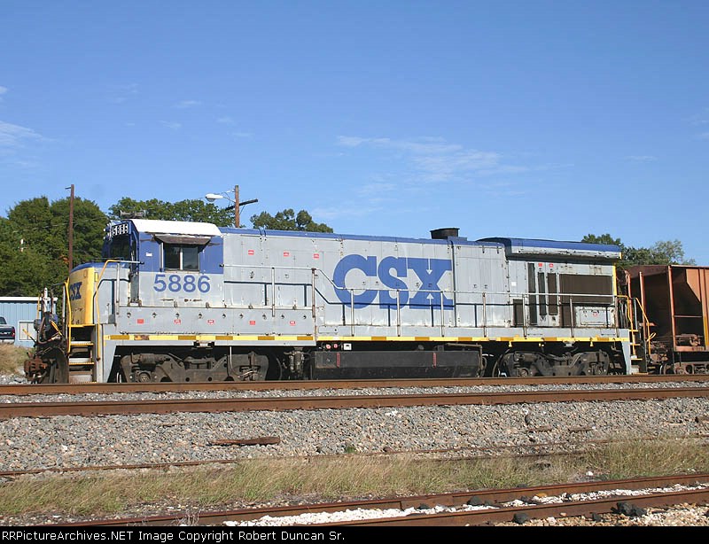 CSX 5886